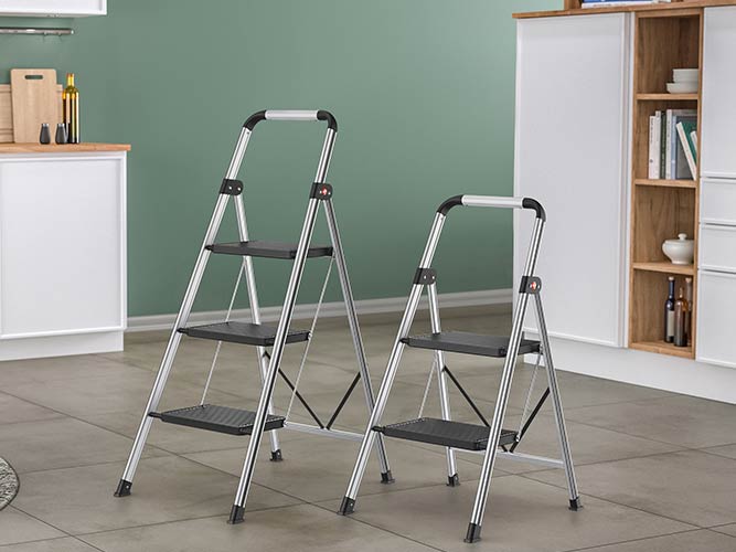 Buy step stools online in top quality from HAILO